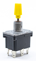ST5 Series Industrial Toggle Switches - E-Switch | DigiKey
